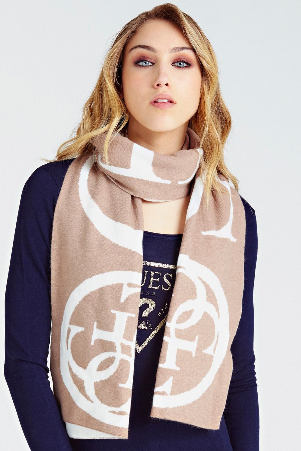 Guess scarf - Griff Webshop